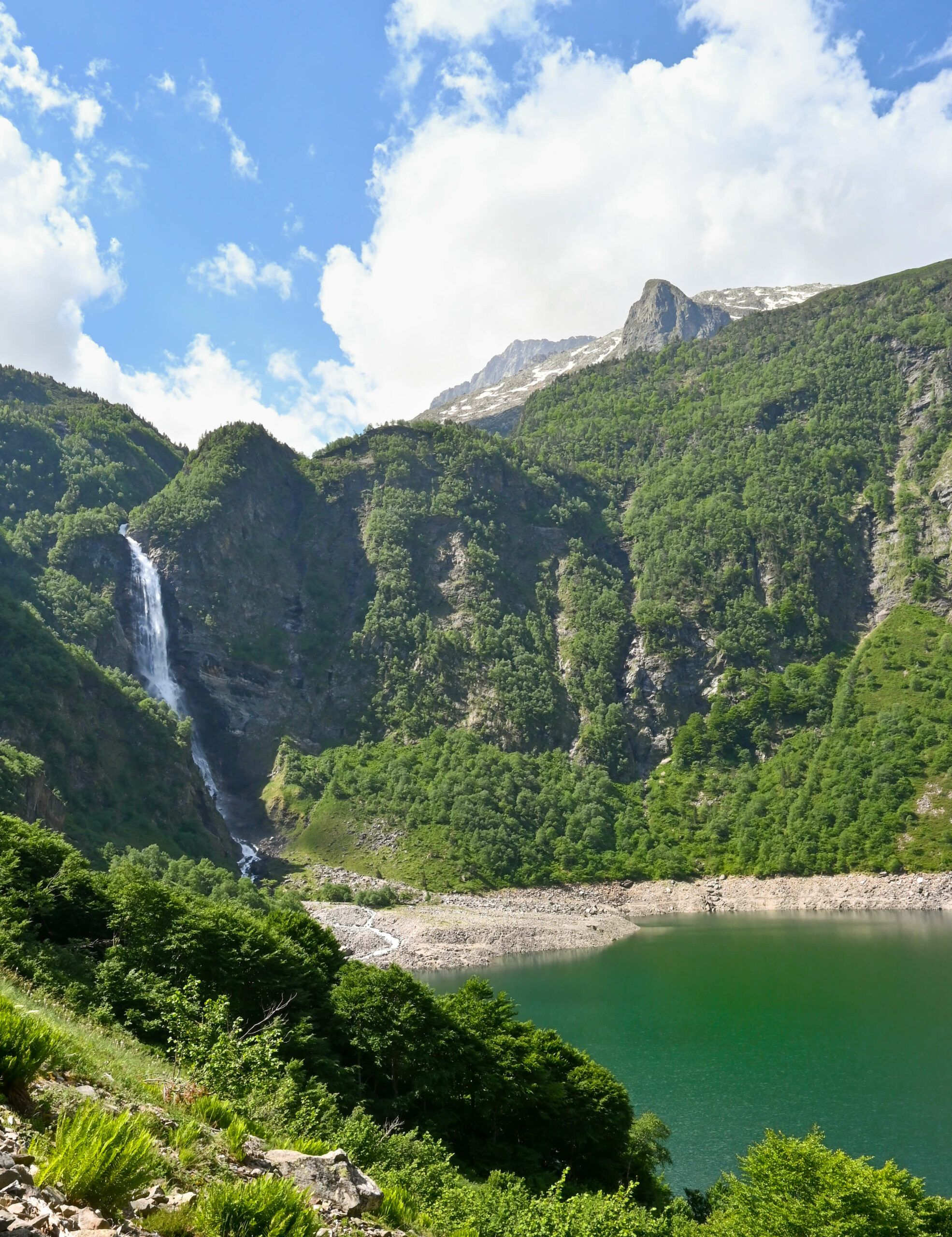 Le lac d'Oô : une randonnée incontournable - VagaMonde